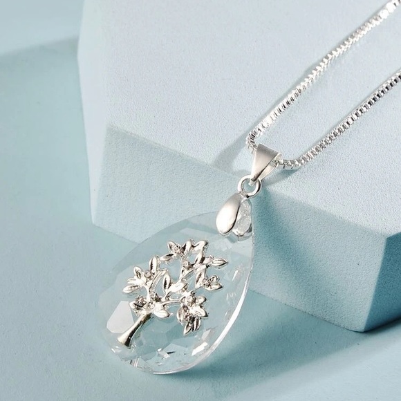 Jewelry | Nwt Tree Tear Drop Necklace | Poshmark